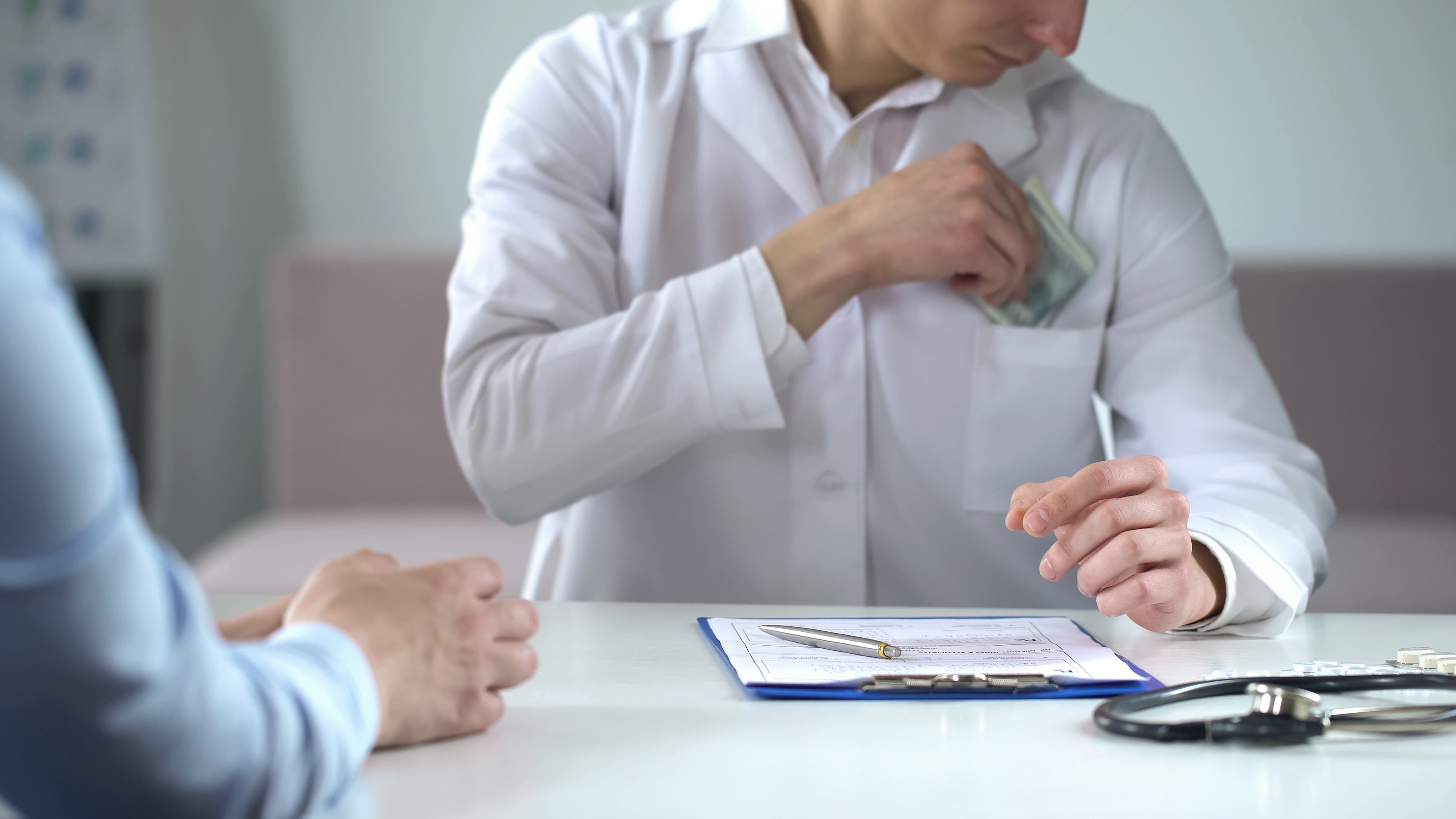 The Most Common Insurance Scams and How To Avoid Them - Hover View ...